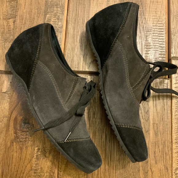 Roberto Figini | Shoes | Roberto Figini Suede Wedge Lace Up Shoe Size ...